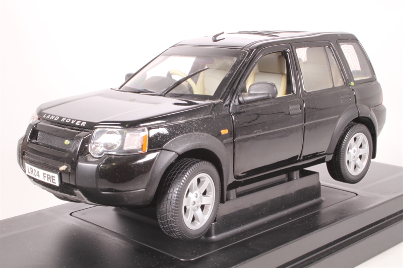 Grand Marques 42354 Land Rover Freelander in green