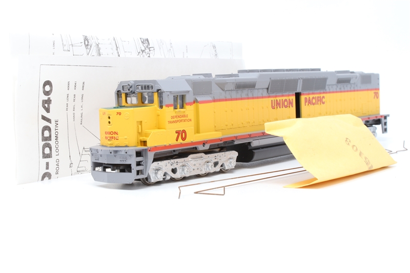 Athearn 4245 DD40 EMD 70 of the Union Pacific - Hattons