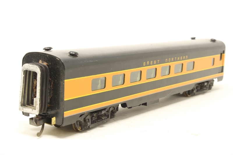 Tenshodo 424TEN Streamlined passenger car 'Canadian National'