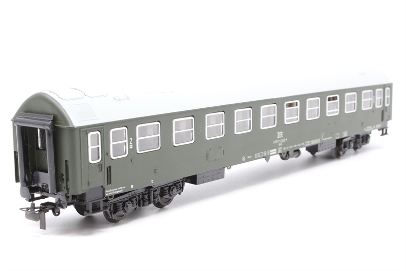 Piko 426-27 Mitropa Dining Car of the DR