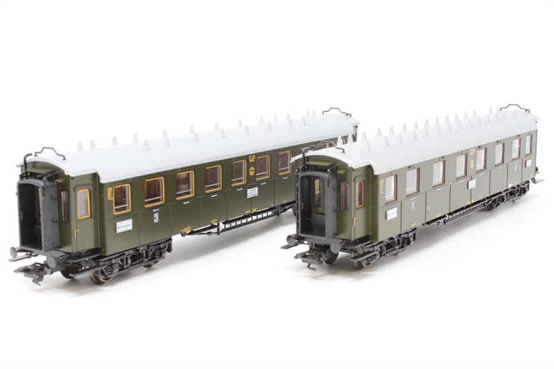 Marklin 4261Marklin Set of two express passenger coaches of the DRG