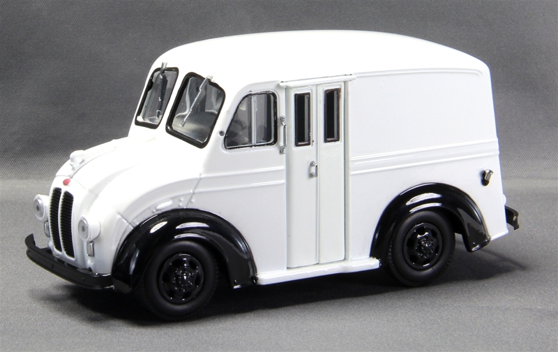 American Heritage Models 43-BWAMHM Divco Delivery Truck, - Hattons