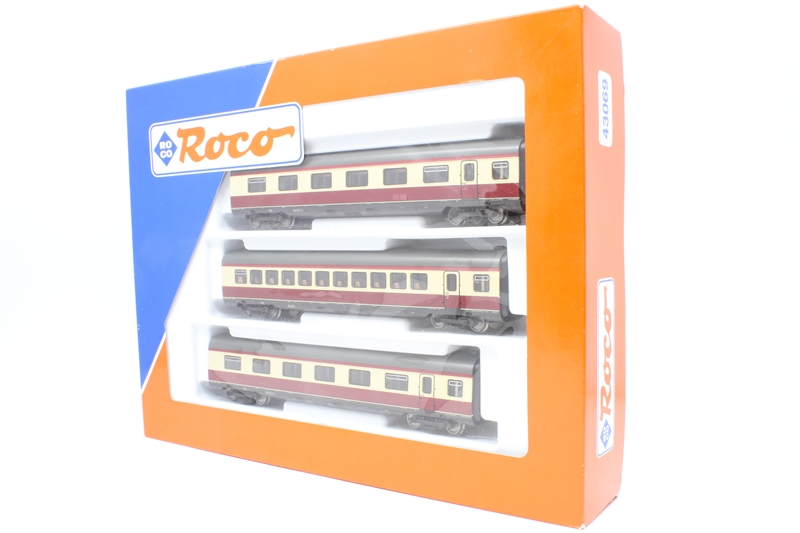 Roco 43069ROCO 3-car add-on pack for Class 601 of the DB - Hattons