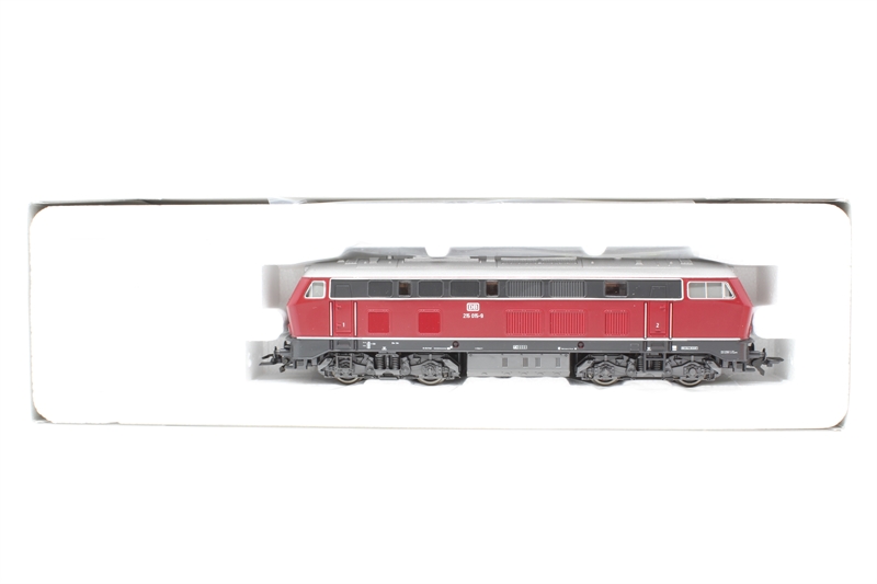 Roco 43417-0159 Class BR 215 015-9 of the DB - Hattons