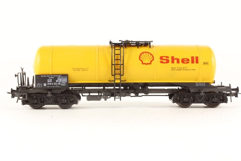 Roco 4355B DB Bogie Tank Wagon - 'Shell'