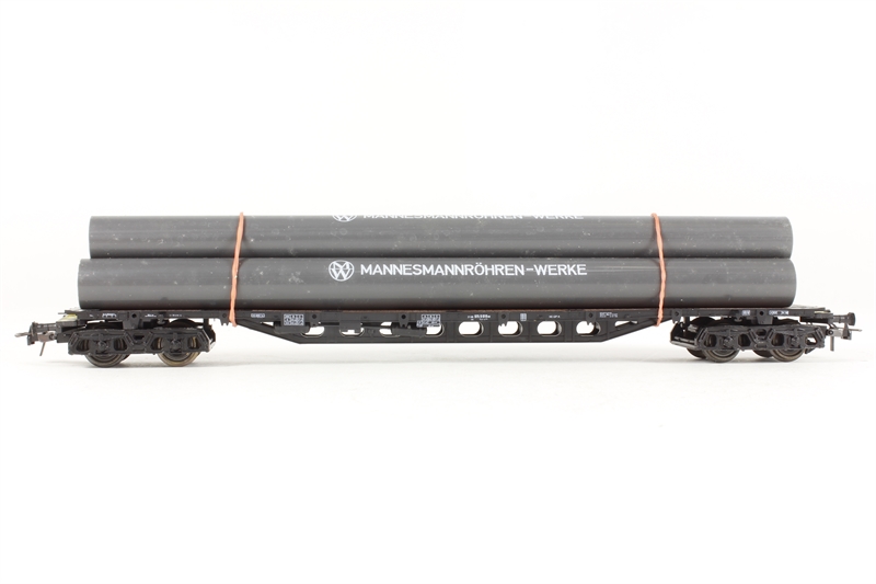 Roco 4361Roco DB Transport Wagon with Pipe Load - Hattons