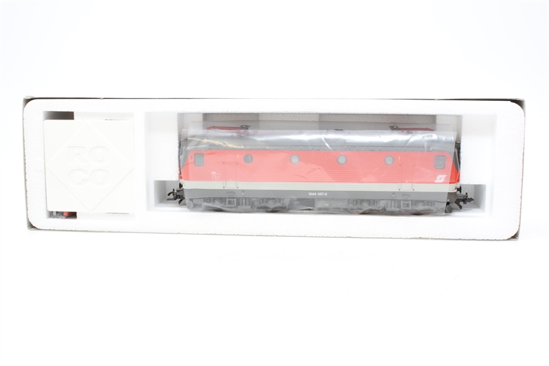 Roco 43723 BR1044 057-6 of the OBB