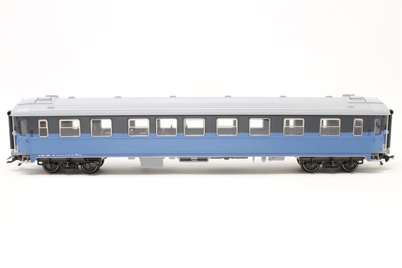 Marklin 43773 1st Class Express Coach of the SJ