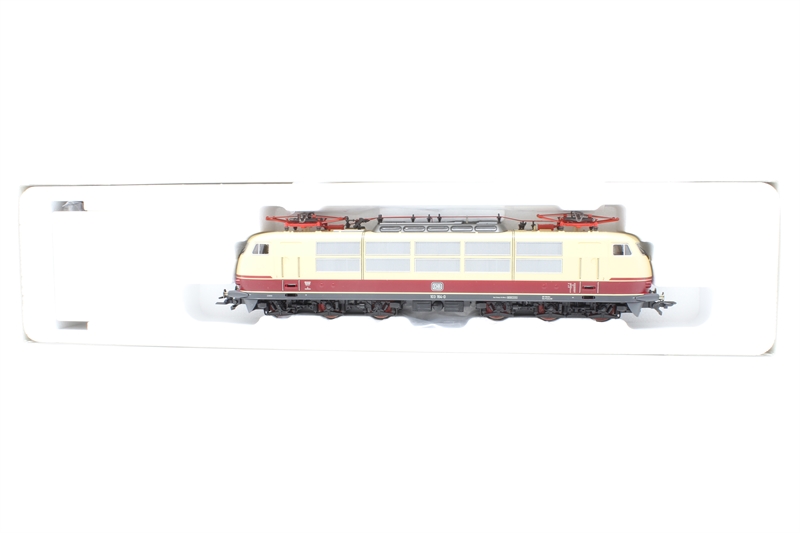 Roco 43839-1640 Class BR 104 164-0 of the DB