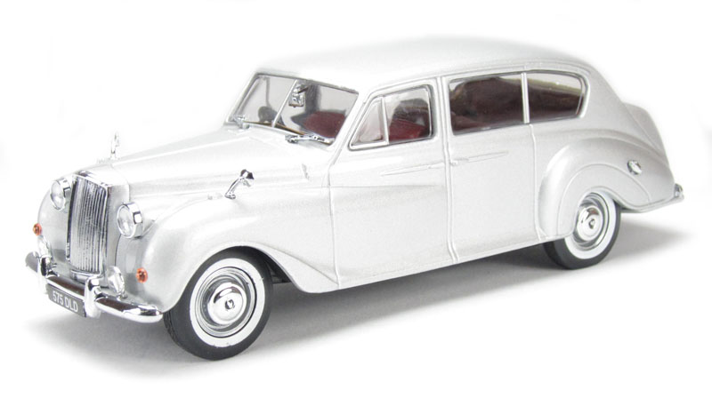 Oxford Diecast 43AP006 Austin Princess (Late) in moondusk silver - Hattons