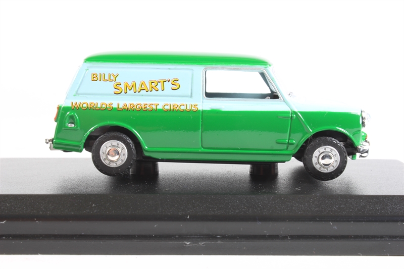 Oxford Diecast 43BC001 Mini Van - 'Billy Smart's Circus'