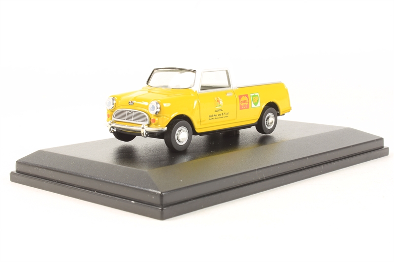 Oxford Diecast 43MP010 Mini Pickup in Shell-Mex & BP Ltd - Hattons
