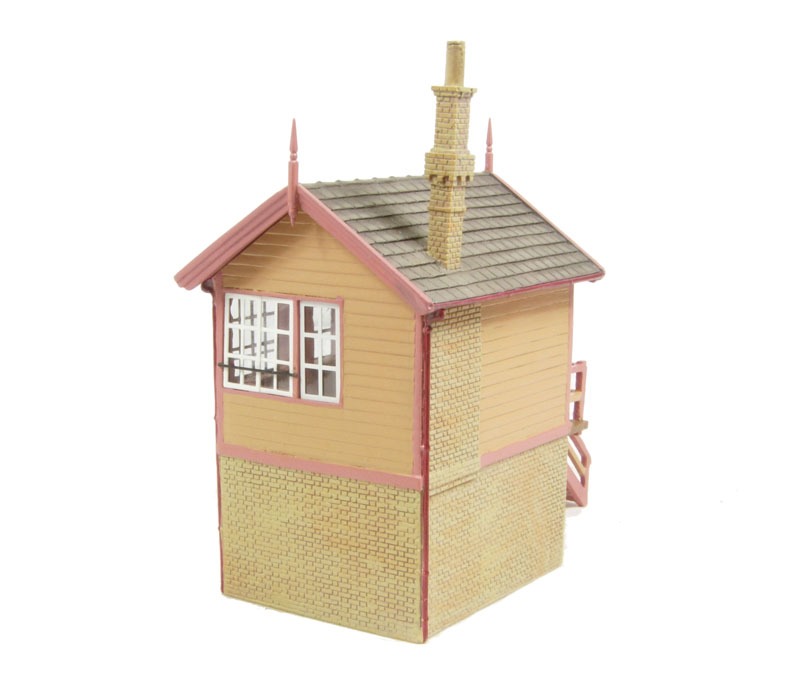 Bachmann Branchline 44-044 GWR Signal Box (based on Highley SVR)