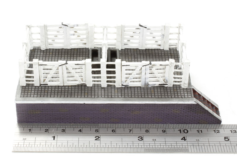 Bachmann Branchline 44-145 Highley Station Cattle Dock (106 x 44 x 40mm ...