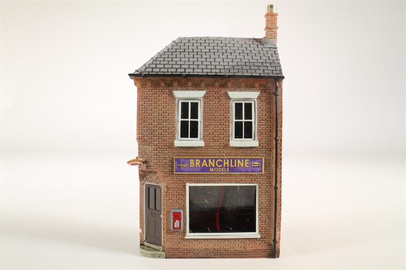 Bachmann Branchline 44-230K Low Relief Model Store - - Hattons