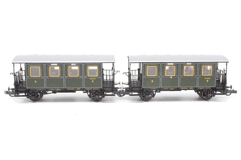 Roco 44014Roco Set of Four 4-Wheel Passenger/Parcel - Hattons