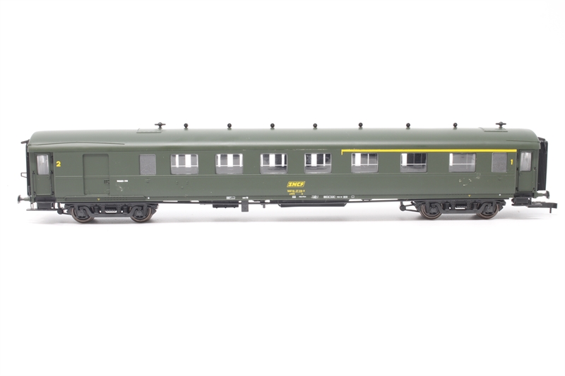 Roco 44218A 1st/2nd Class Passenger/Baggage Coach of the - Hattons
