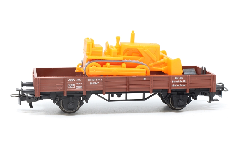 Marklin 4424Marklin Low-sided open wagon with tractor load of the DB