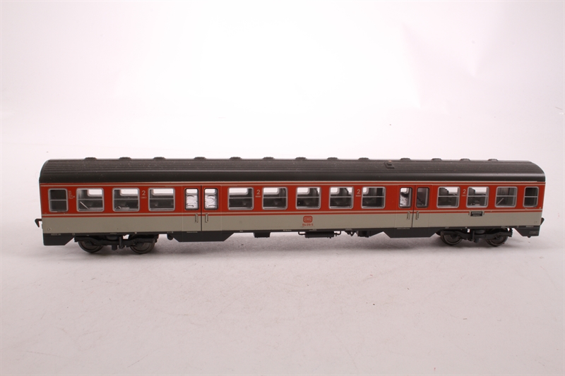 Fleischmann 4432FL Centre Car for Class BR 614 DMU of the - Hattons