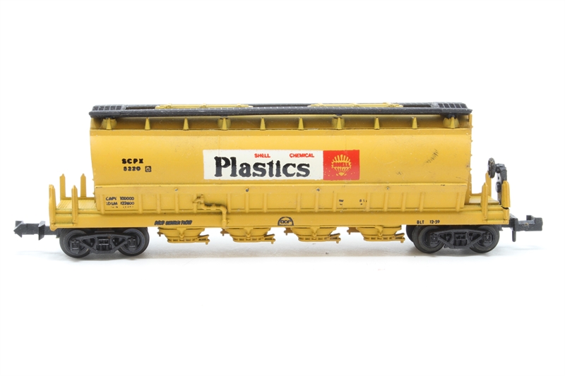 Minitrains 4441F 4-bay covered hopper Shell 5220