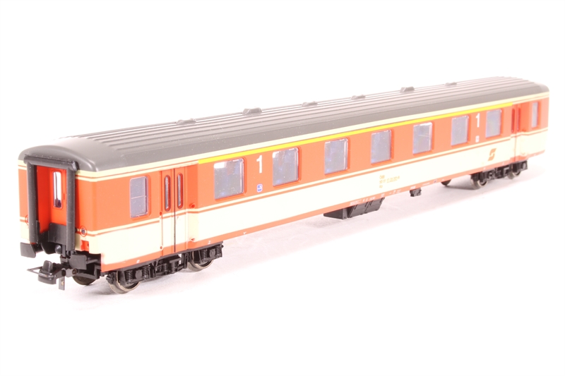 Roco 44483Roco 1st Class Passenger Coach of the OBB - Hattons