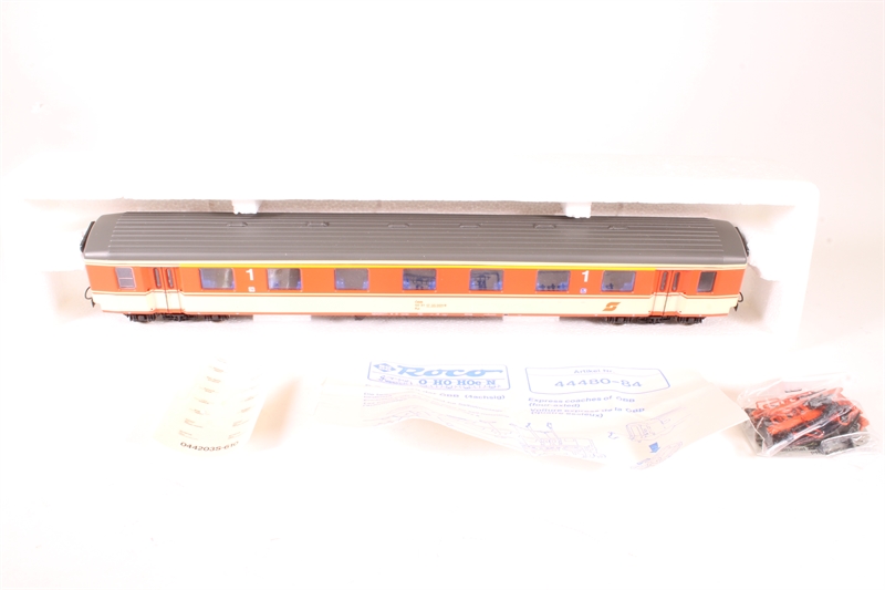 Roco 44483Roco 1st Class Passenger Coach of the OBB - Hattons