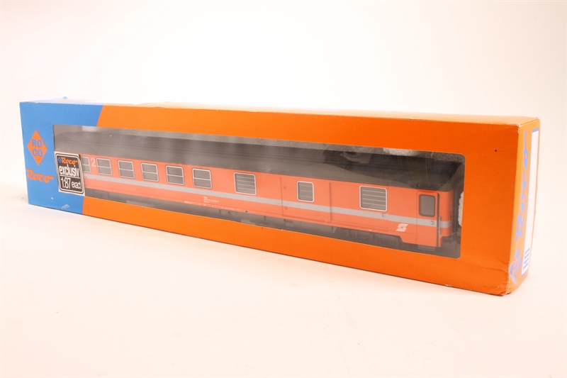 Roco 44663 2nd Class Express Baggage Coach, Type BDmsz of the +ûBB ...