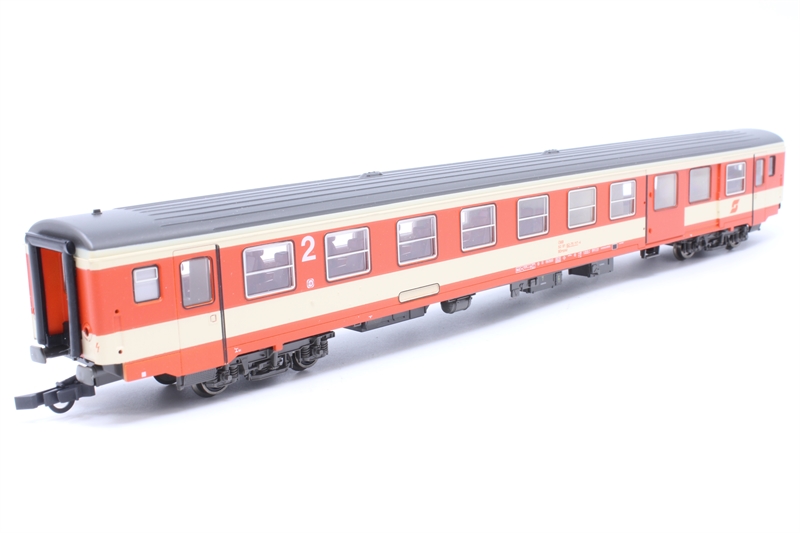 Roco 44668 Eurofima 2nd class express coach, type BDmz of the +ûBB