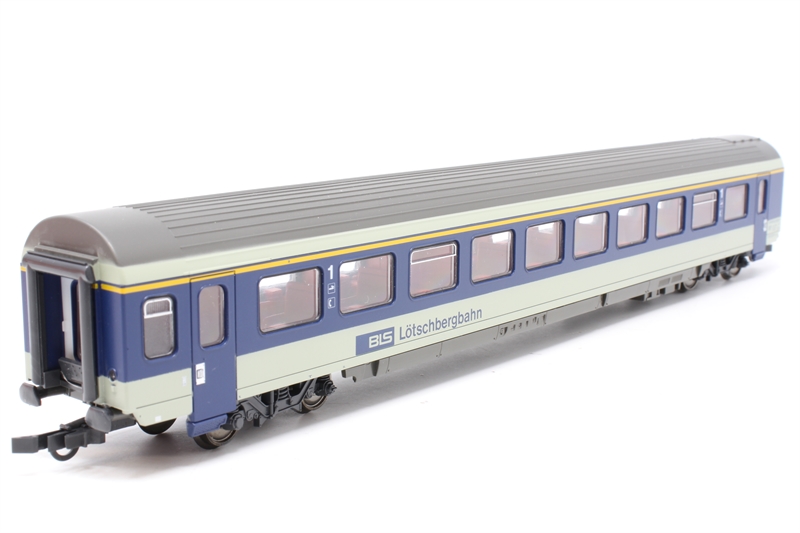 Roco 44880Roco 1st Class Coach of the SBB