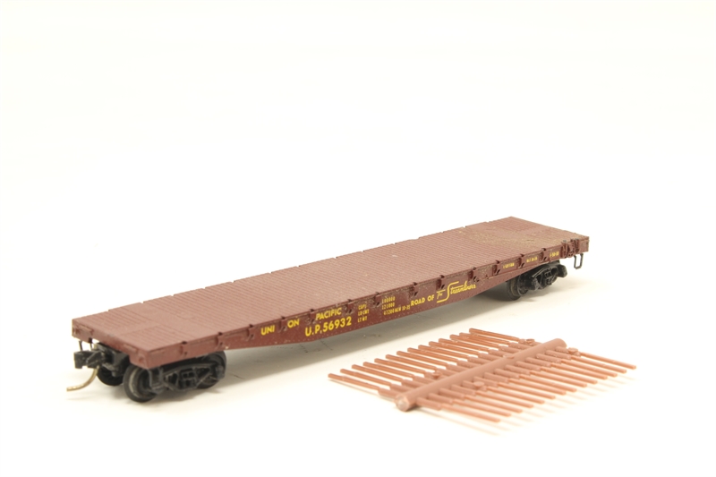 Micro-Trains 45082MIC 50' flat car, fishbelly side, with - Hattons