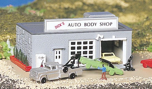 Bachmann USA 45708BAC Auto Body Shop