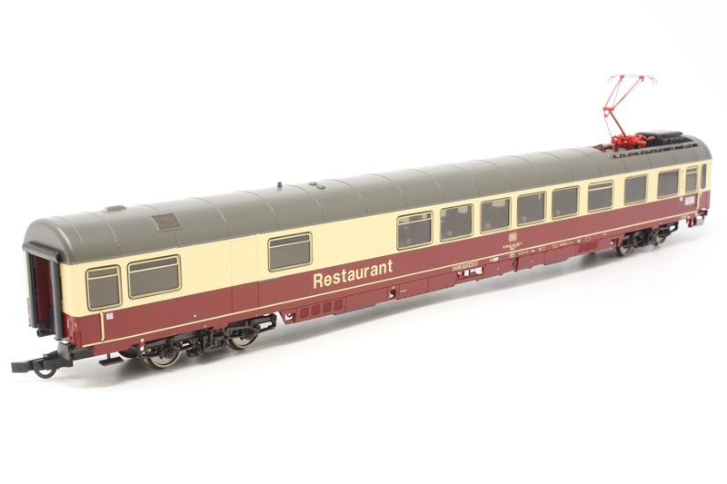 Roco 45786 1st class TEE restaurant car of the DB