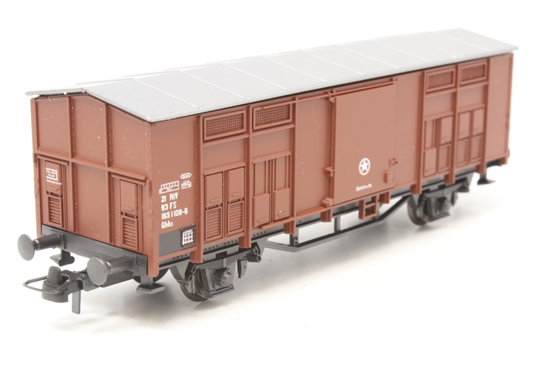 Roco 46000 Covered wagon, type Ghks of the FS