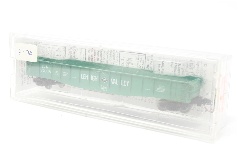 Micro-Trains 46380MIC 50' fishbelly side gondola with side - Hattons