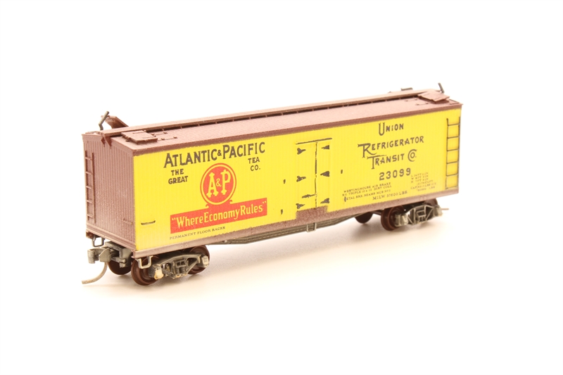 Micro-Trains 47010Duplicate 40' double sheathed wood reefer #23099 ...