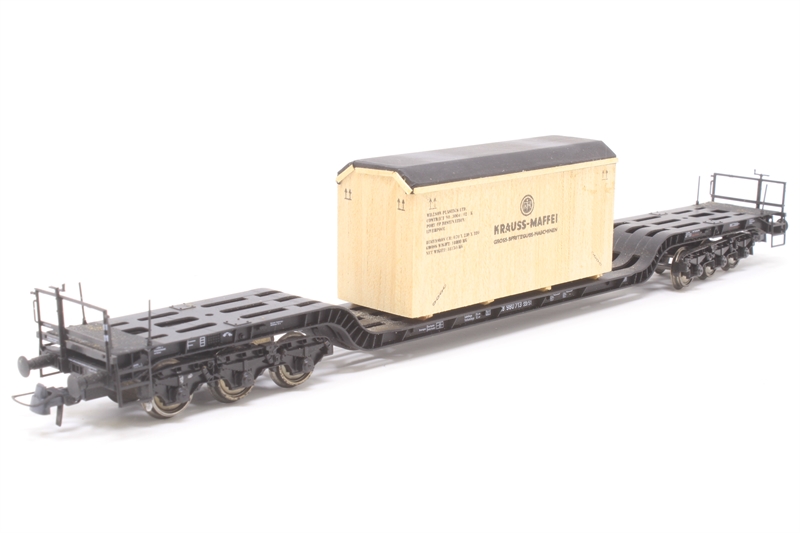 Roco 47740 Bogie Well Wagon with Container Load of the DB