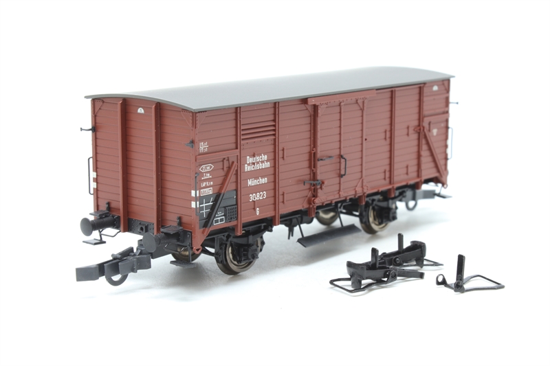 Brawa 48206 Covered Freight Car of the DRG, Epoch II - Hattons