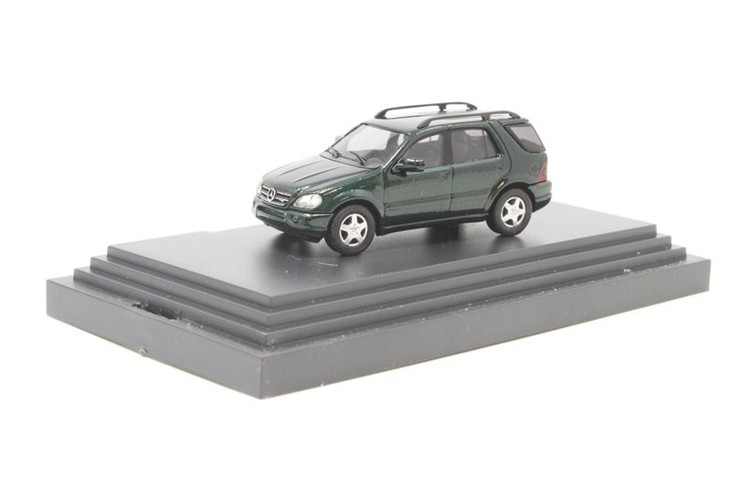 Busch 48571 Mercedes-Benz ML 55 AMG