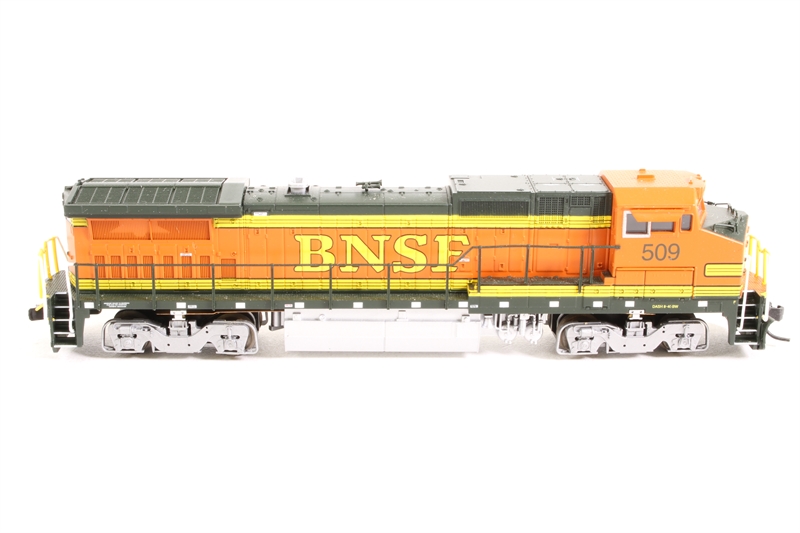 Atlas 48808 Dash 8-40BW GE 509 of the BNSF - Hattons