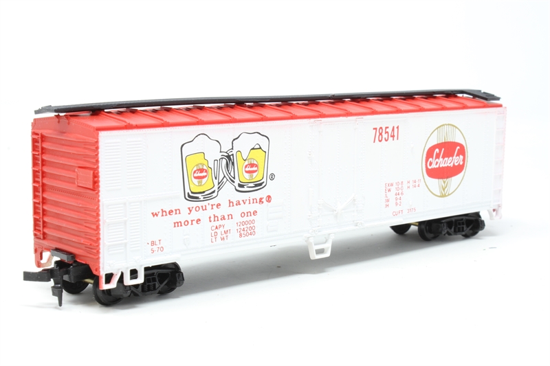 Lionel 5-8541 Beer reefer car 'Schaefer'