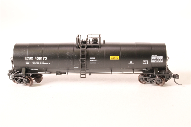 Atlas 50001114 23,500 gallon general service tank car of Exxon Chemical ...