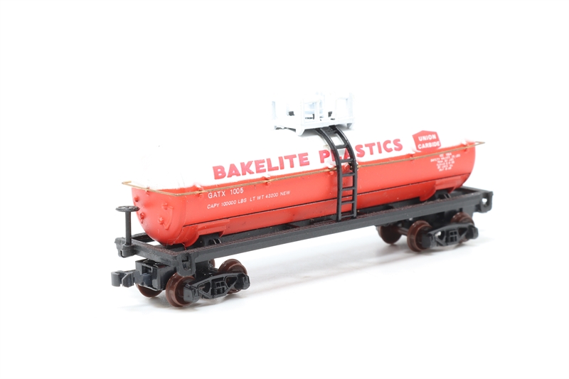 Bachmann USA 510-C Single-dome tank car 1005 'Bakelite Plastics'