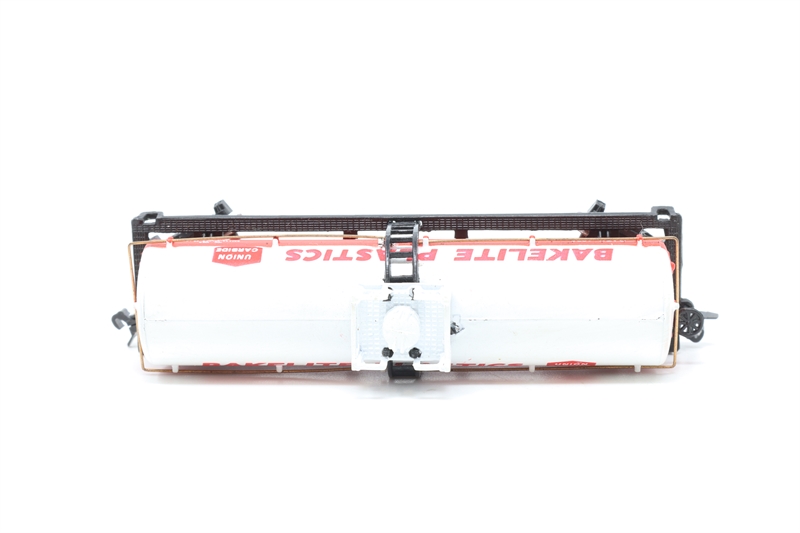 Bachmann USA 510-C Single-dome tank car 1005 'Bakelite Plastics'