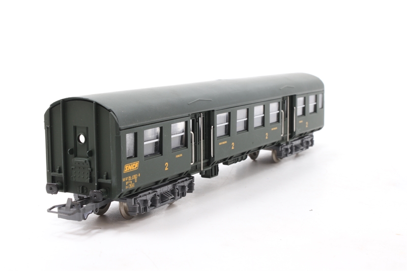 Jouef 5104Jouef 2nd Class Coach in SNCF Green