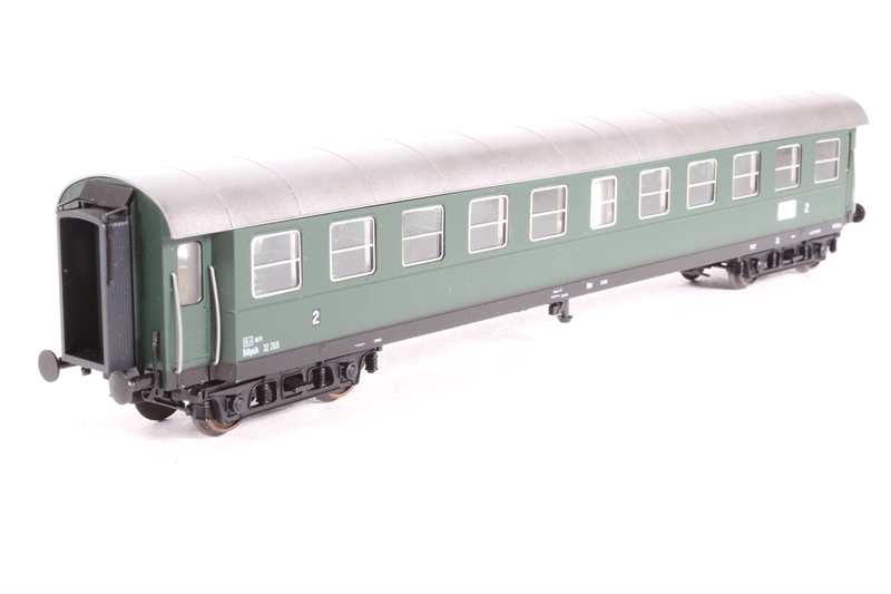 Klein Modellbahn 5112-1 2nd Class Passenger Coach, Type B4ipuh of the