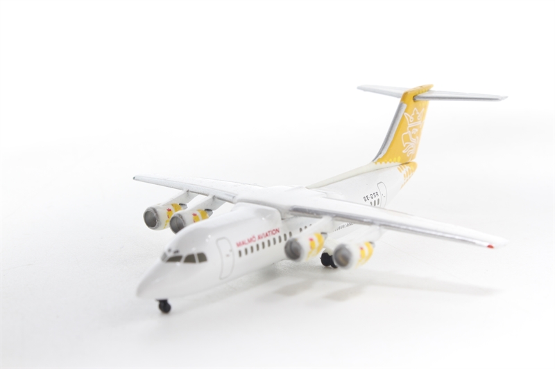Herpa 513739 Avro RJ-100 Malmo Aviation SE-DSR 2000s colours with Scaled