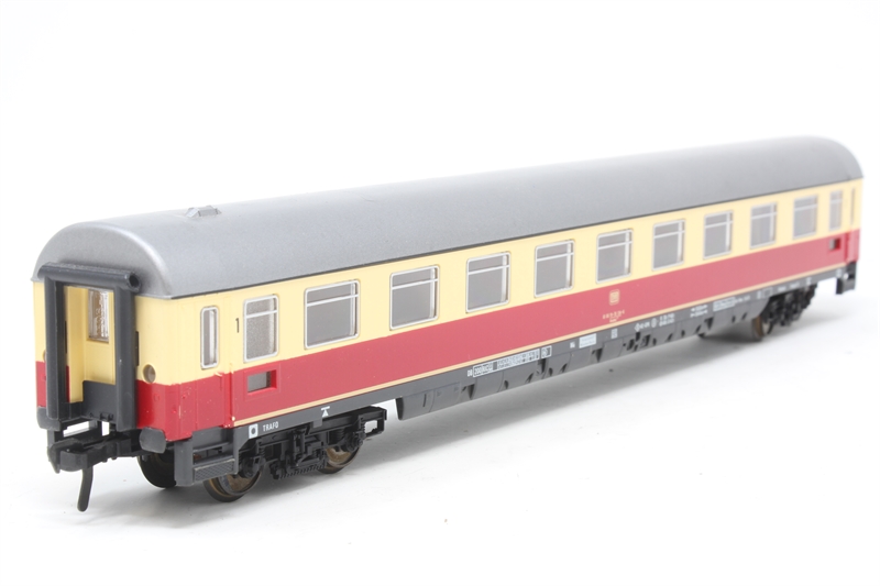 Fleischmann 5161FL 1st Class Passenger Coach in DB Red and - Hattons