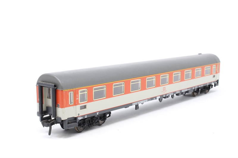 Fleischmann 5173FL 1st Class Express Coach of the DB - Hattons