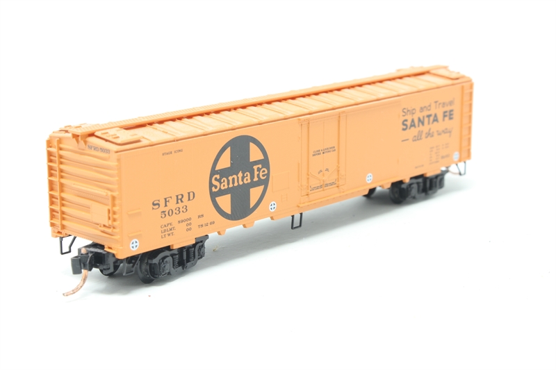 Micro-Trains 52050MIC 52' steel express reefer of the - Hattons