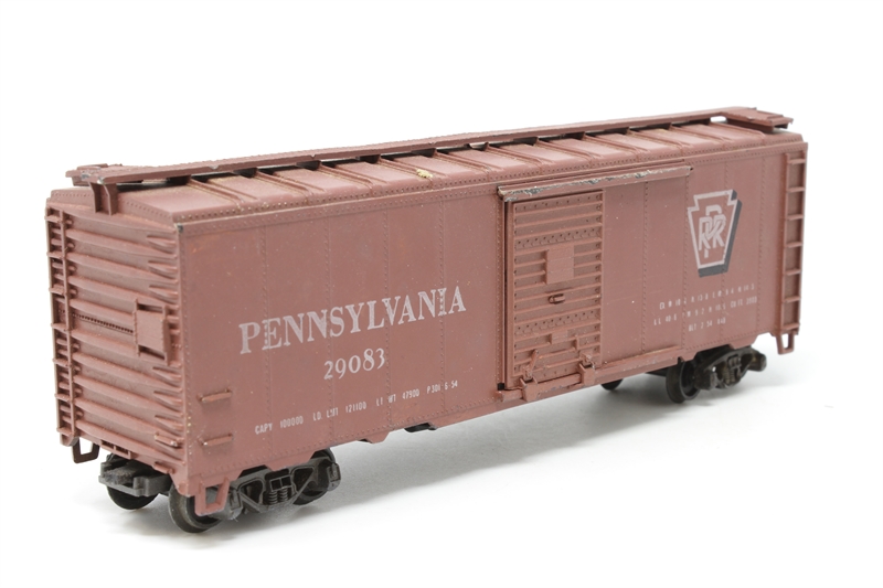 AHM 5238D Steel sided boxcar of the Pennsylvania Rail Road 29083